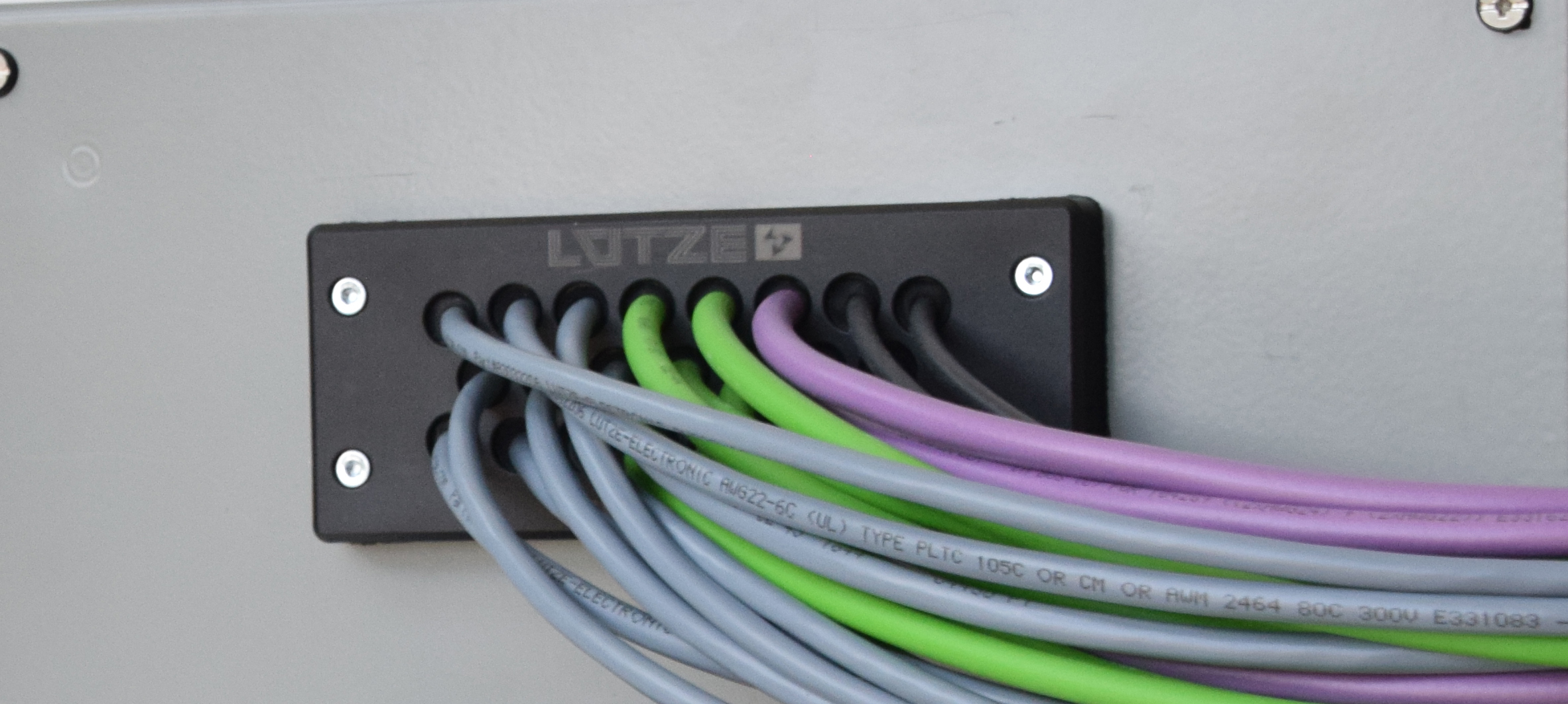 LUTZE CABLEFIX® X Cable Entry System for Light to Medium Duty Applications: Xtreme Protection ...